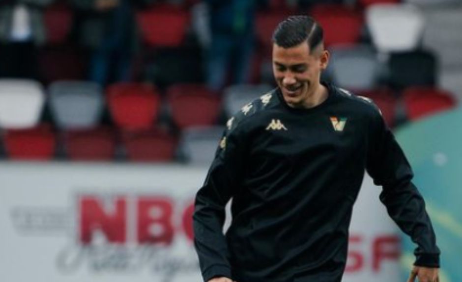 Jay Idzes Jadi Bintang Pilihan AFC Usai Tampil di Timnas Indonesia