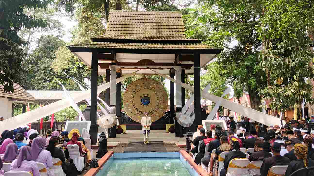 Gong Perdamaian Dunia di Ciamis Peringati Milangkala ke-16, Simbol ...